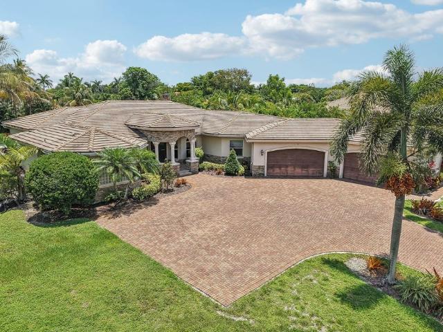 6 bedroom luxury Villa for sale in Davie, Florida