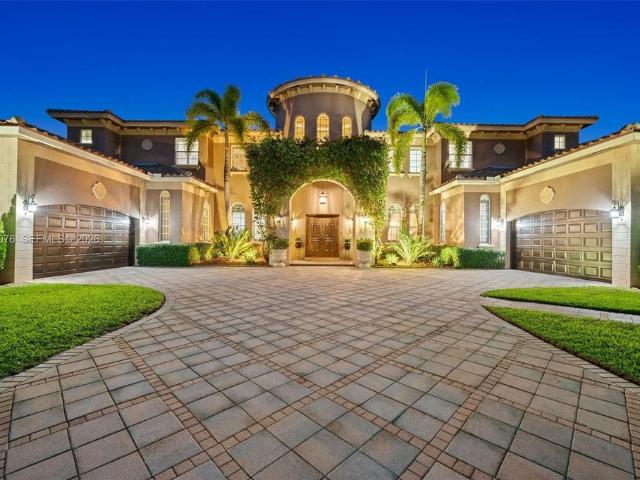 6 bedroom luxury Villa for sale in Davie, Florida