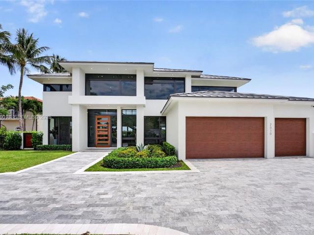 5 bedroom luxury Villa for sale in Fort Lauderdale, Florida