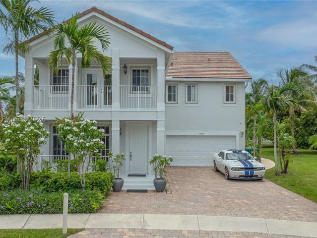 6 bedroom luxury Villa for sale in Homestead, Florida