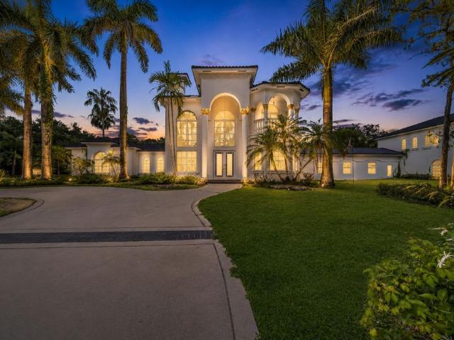 6 bedroom luxury Villa for sale in Parkland, Florida