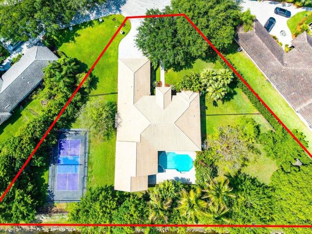 6 bedroom luxury Villa for sale in Plantation, Florida