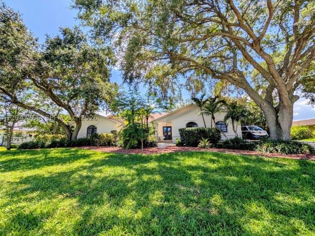 6 bedroom luxury Villa for sale in Southwest Ranches, Florida