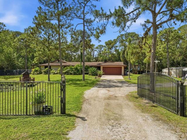 Luxury Villa for sale in West Palm Beach, Florida