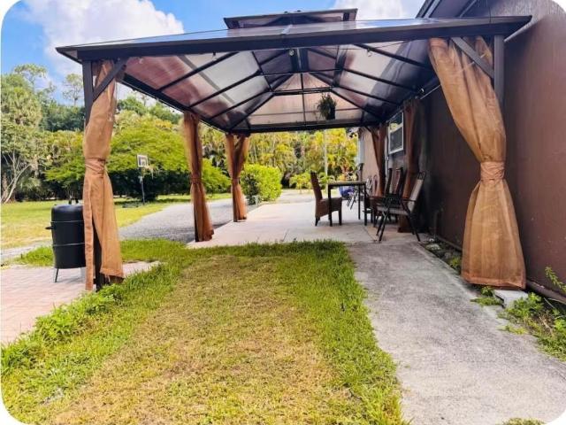 Luxury Villa for sale in West Palm Beach, Florida