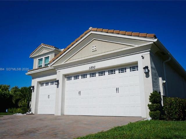 6 bedroom luxury Villa for sale in Westlake, Florida