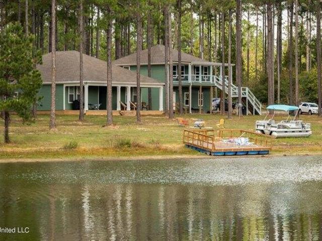 6 bedroom, Lumberton MS 39455 88771198