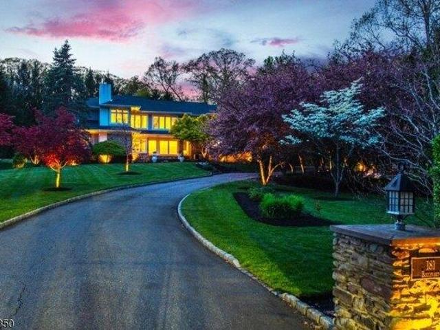 6 bedroom, Mountain Lakes NJ 07046 101856576