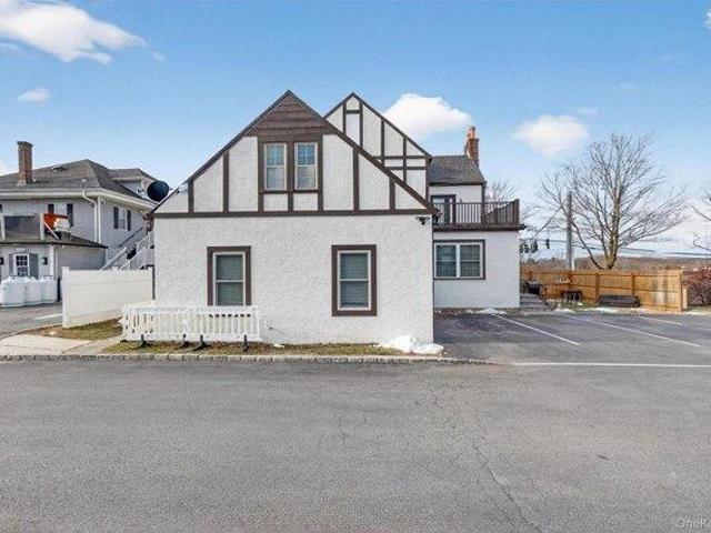 6 bedroom, Mohegan Lake NY 10547 102563007
