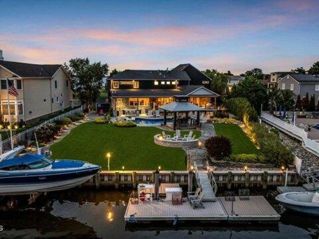 6 bedroom, Monmouth Beach NJ 07750 105140648