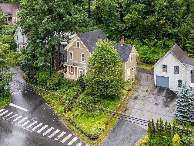 6 bedroom, Montpelier VT 05602 105256795