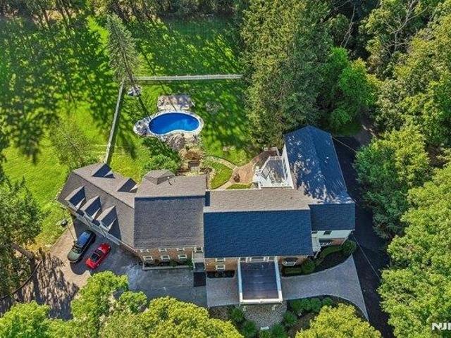 6 bedroom, Mahwah NJ 07430 104849370