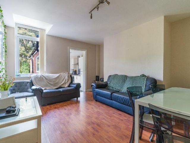 6 bedroom maisonette to rent