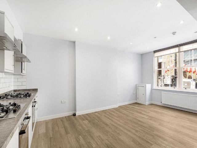 6 bedroom maisonette to rent