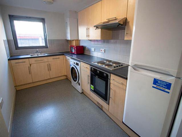 6 bedroom maisonette for rent in 160 Mansfield Road, Nottingham, NG1 3HW, NG1