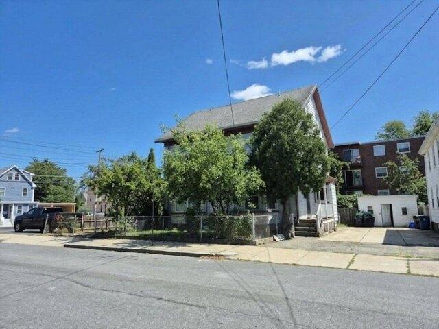 6 bedroom, Malden MA 02148 104758199