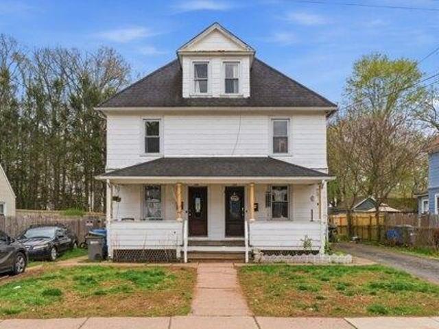 6 bedroom, Manchester CT 06040 102062431