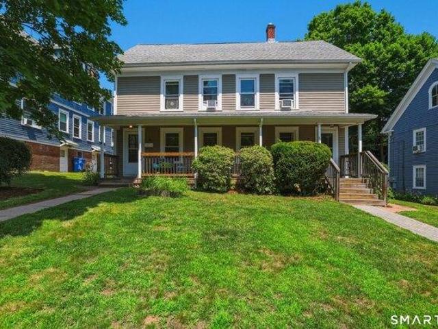 6 bedroom, Manchester CT 06040 104852759