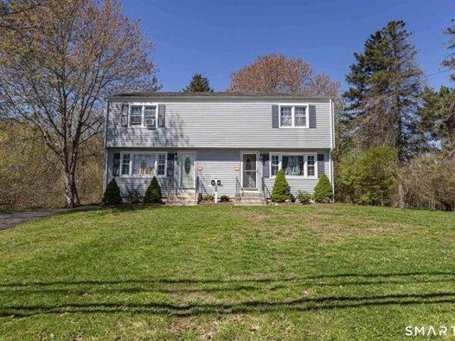6 bedroom, Manchester CT 06042 102345149
