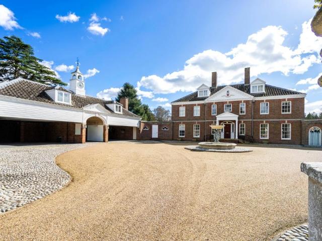 6 bedroom manor house to rent