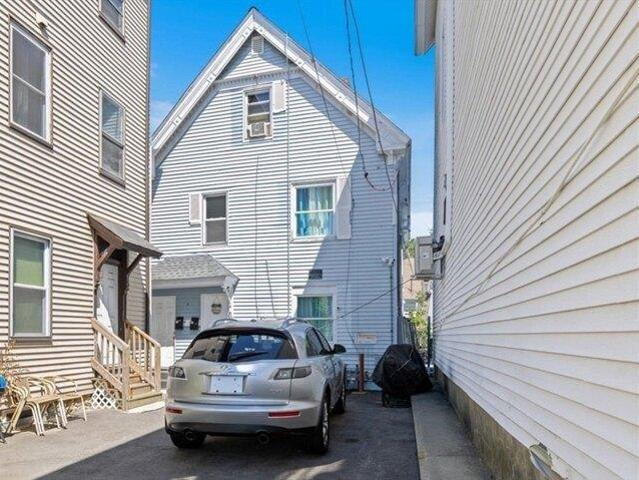 6 bedroom, Methuen MA 01844 105060134