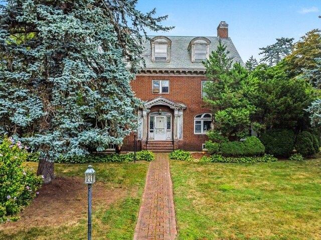 6 bedroom, Methuen MA 01844 105124673