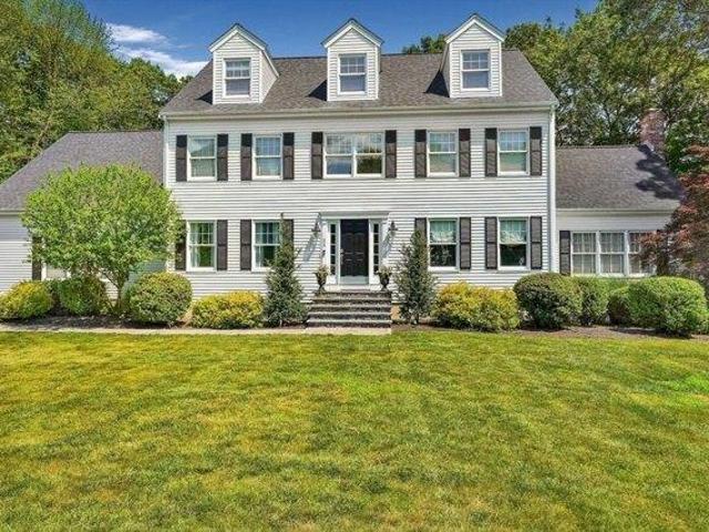 6 bedroom, Medway MA 02053 LS102960021