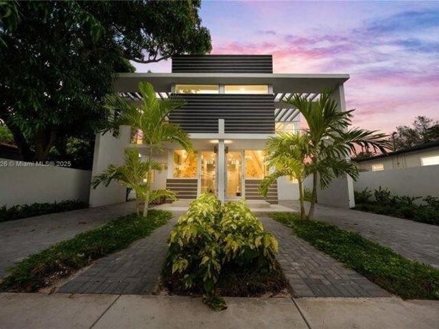 6 bedroom, Miami FL 33135 94532897