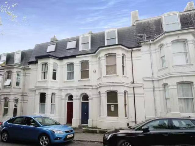 6 bedroom Mid Terrace House to rent, Mount Gould Road, Plymout.