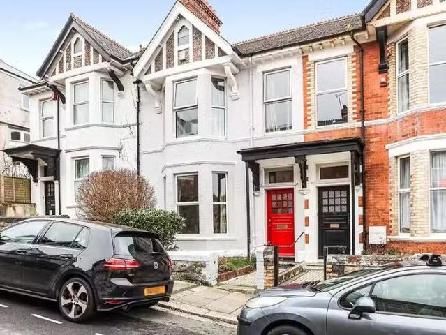 6 bedroom Mid Terrace Room to rent, Maple Grove, Mutley, PL4.