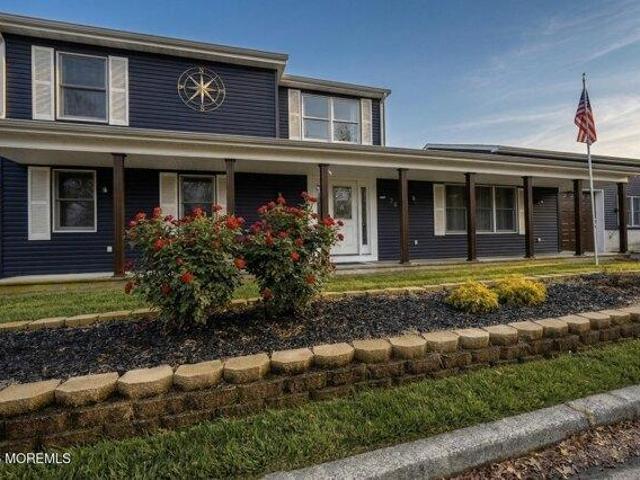 6 bedroom, Middletown NJ 07748 102214741