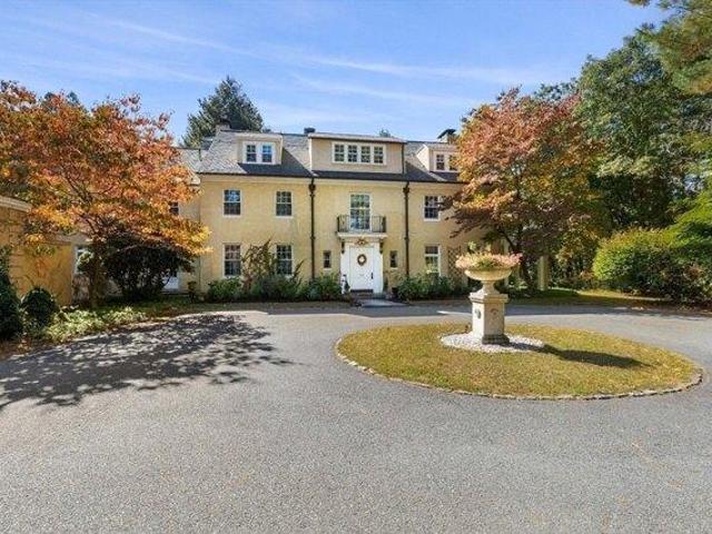 6 bedroom, Millis MA 02054 103184801