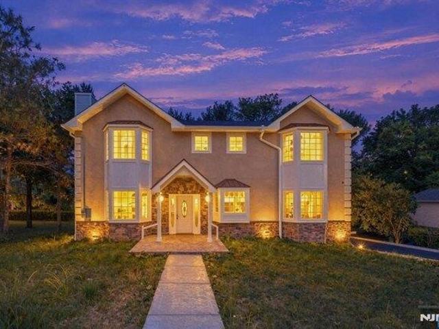 6 bedroom, Northvale NJ 07647 104834991