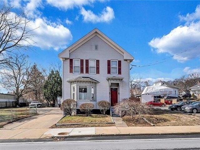 6 bedroom, North Providence RI 02904 102121045