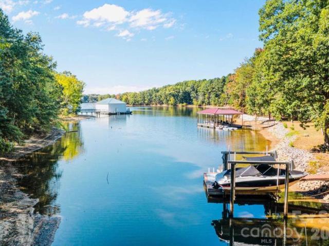 6 bedroom, NC NC 28031 LS101341390