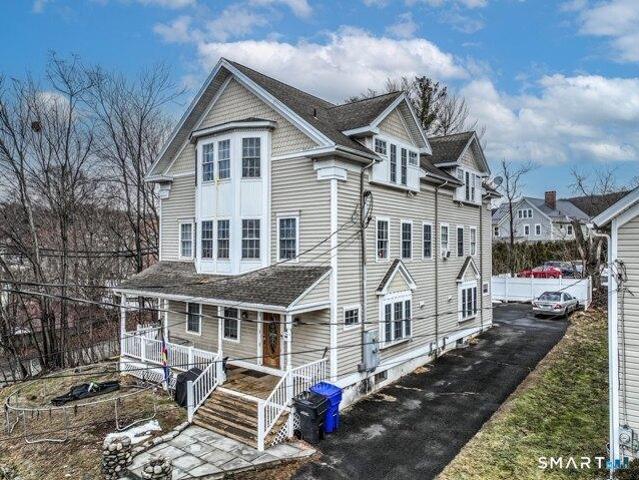 6 bedroom, New Milford CT 06776 103071779