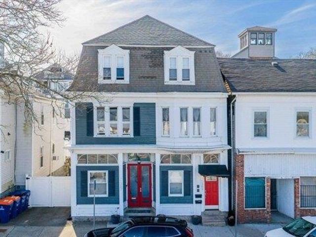 6 bedroom, New Bedford MA 02740 102593635