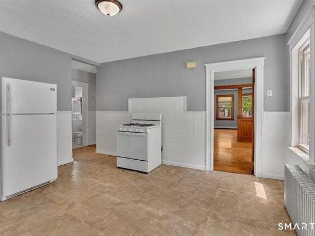 6 bedroom, New Britain CT 06052 105174427