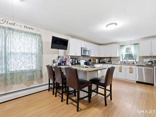 6 bedroom, New Britain CT 06053 105140075