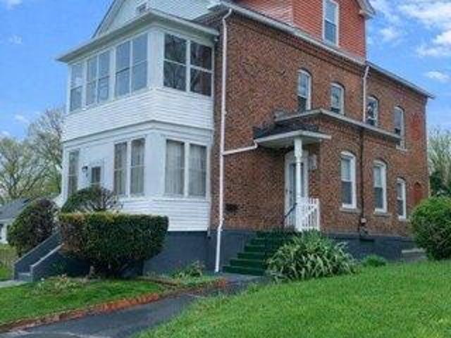 6 bedroom, New Britain CT 06053 102823674