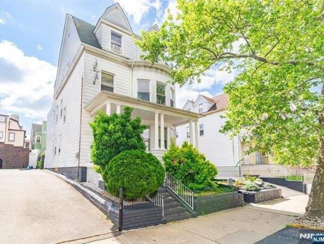 6 bedroom, Newark NJ 07104 104151211