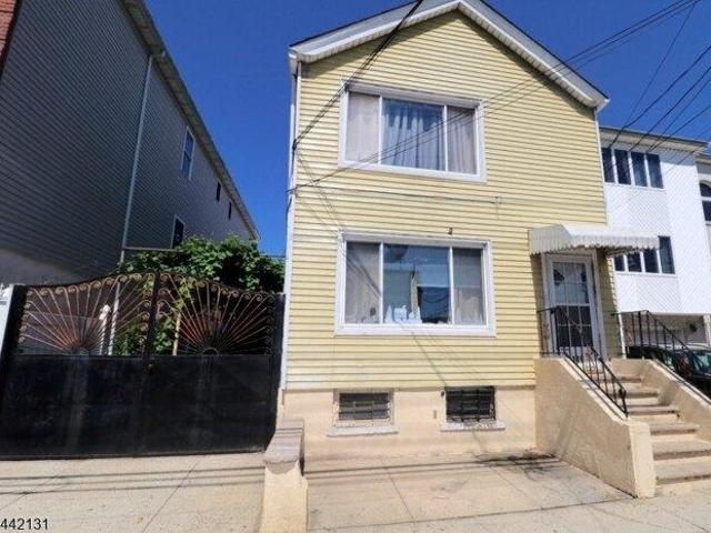 6 bedroom, Newark NJ 07105 104757965