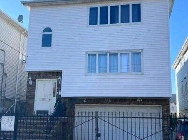 6 bedroom, Newark NJ 07105 105175501