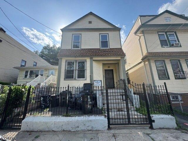 6 bedroom, Newark NJ 07106 102283489