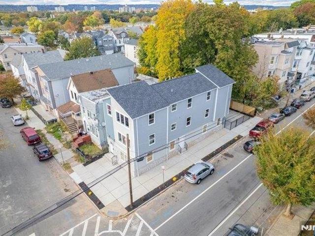 6 bedroom, Newark NJ 07103 101705242