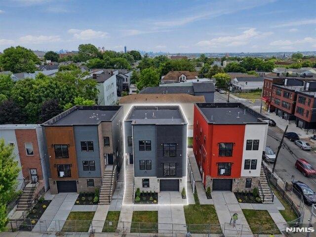 6 bedroom, Newark NJ 07103 104481749