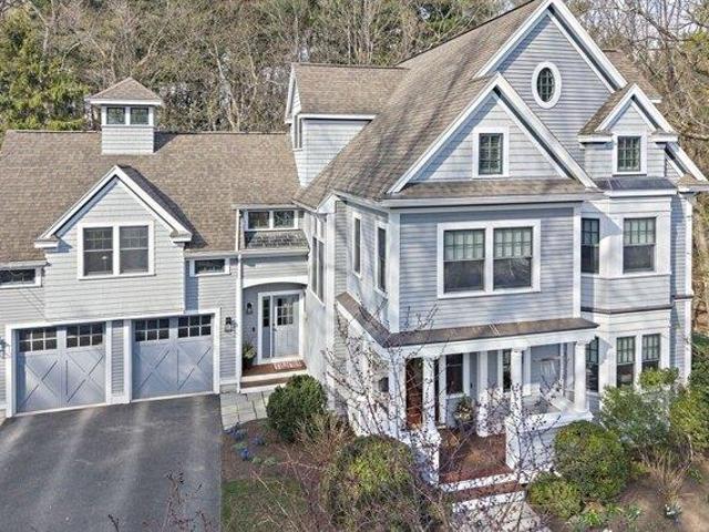 6 bedroom, Newton MA 02461 103102020