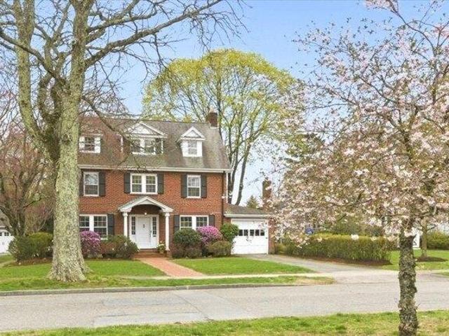 6 bedroom, Needham MA 02492 LS102412047