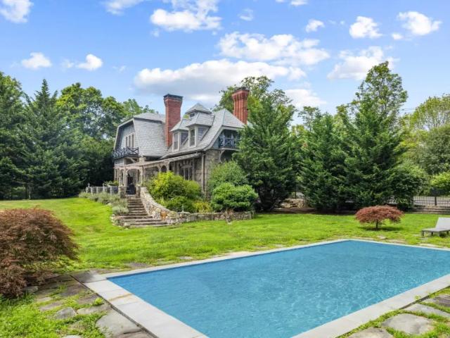 6 bedroom, NY NY 102244639