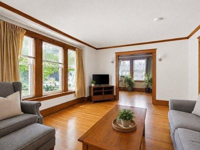 6 bedroom, Somerville MA 02144 104541058
